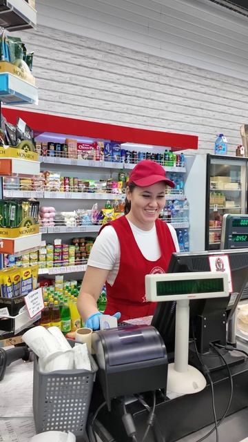 Покупаем сыр.We buy cheese.