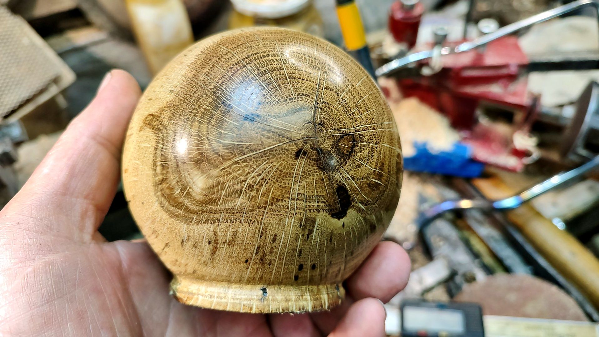 Техника точения на токарном станке по дереву без ударов и зацепов