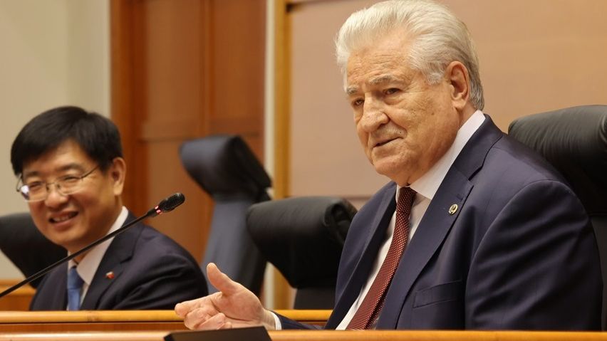 Для укрепления российско-китайских отношений