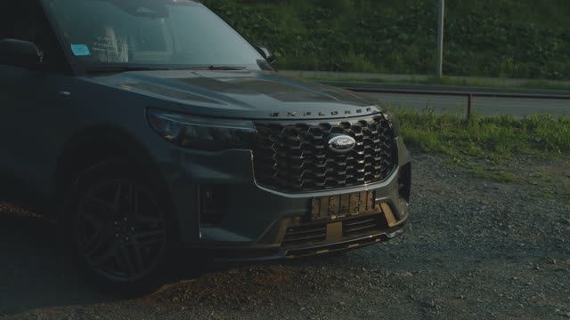 Профессиональная съёмка на заказ машины - Ford Explorer 2025 | Владивосток