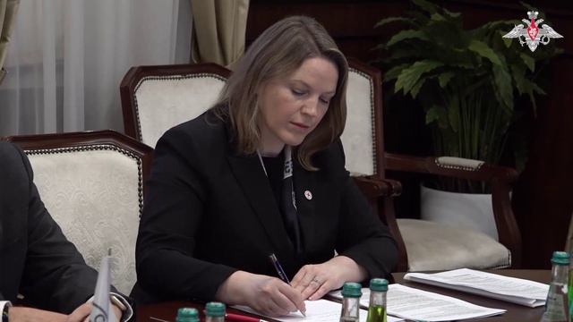 Замминистра обороны РФ Василий Осьмаков принял нового руководителя Красного Креста