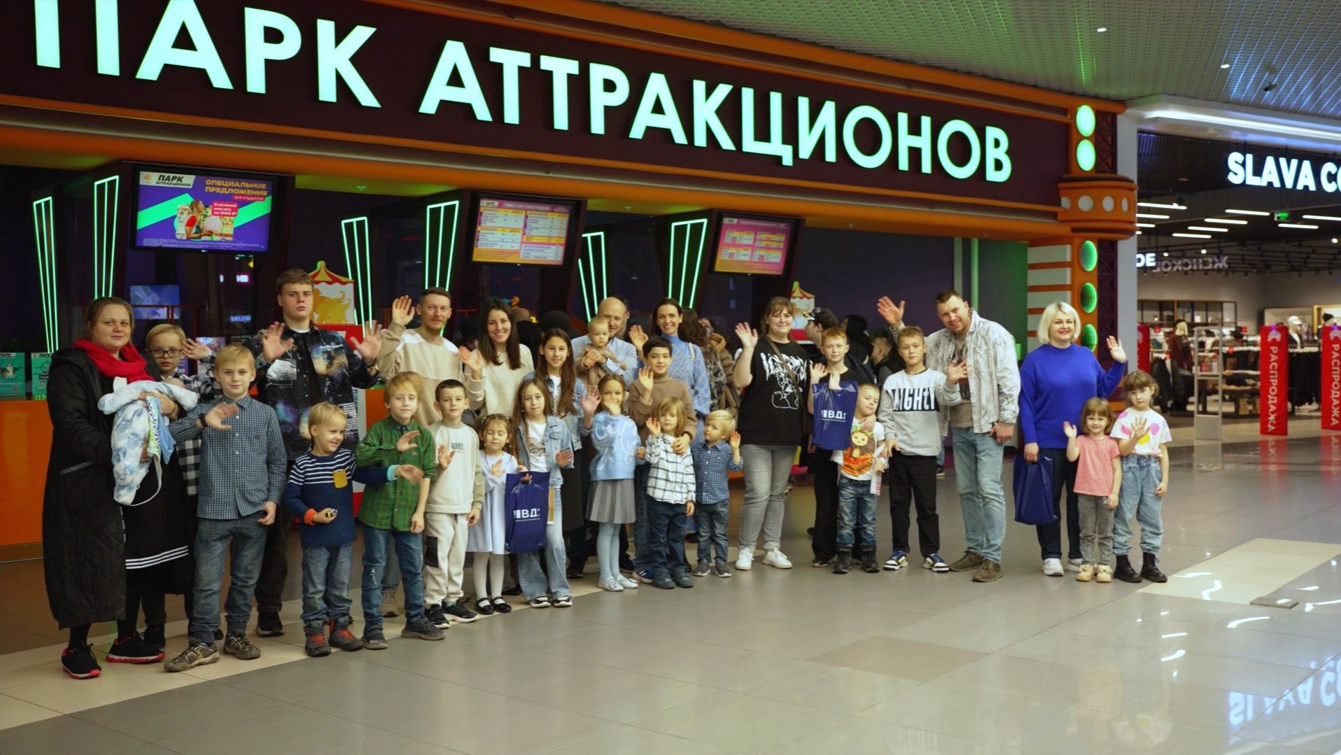 Мамы, с праздником!