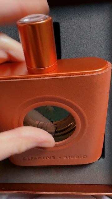 Olfactive Studio IRIS SHOT #asmr #perfume #unboxing #парфюм #olfactivestudio #парфюмдлямужчин