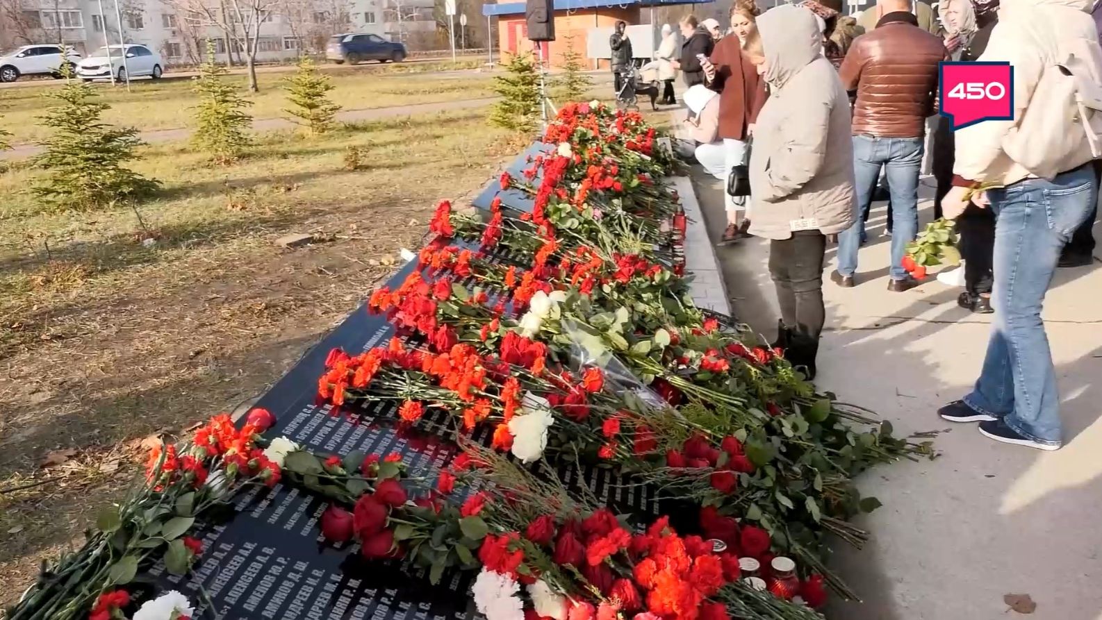 Мемориал бойцам и инфраструктура для жизни. Хорошие новости Волжского района