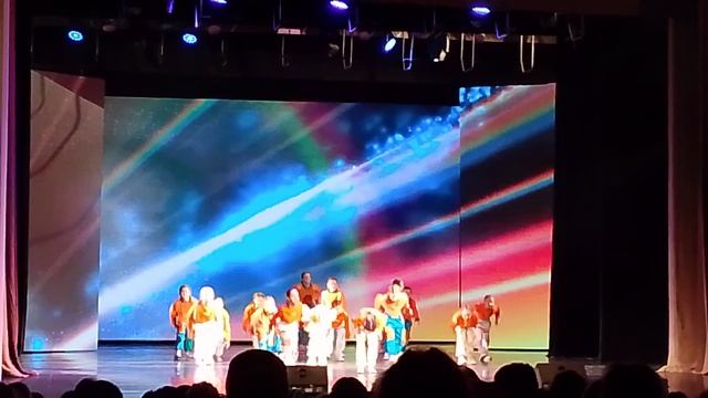 Если с другом вышел в путь- танцы 1001 песенка