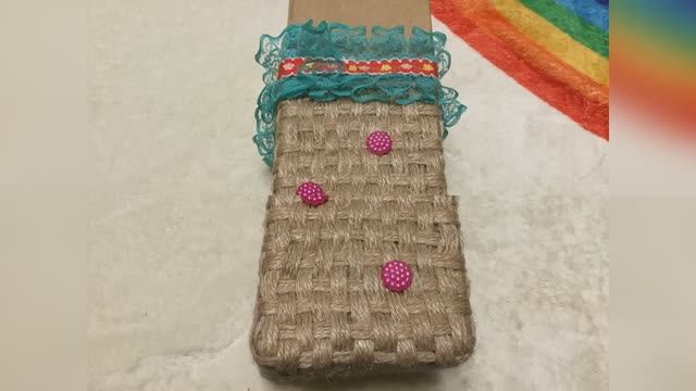 Туесок, сплетённый из джута