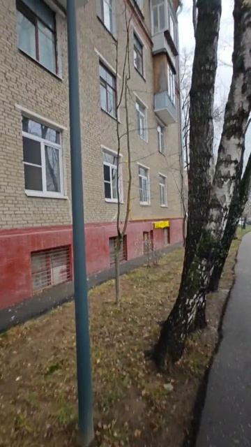 Москва, улица Кедрова, 13к2 . Апартаменты. Обзор со двора