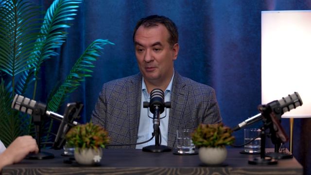 Анонс видеоподкаста о мифах и стигмах в онкологии