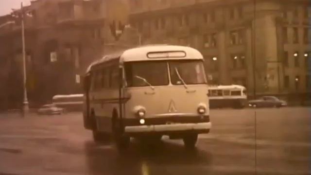 ВЛАДИМИР ТРОШИН "ДОЖДЬ ИДЁТ"