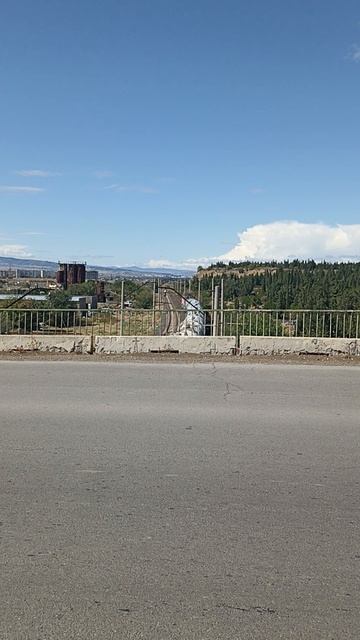 Товарный поезд в Рустави (Грузия) 12.09.2025