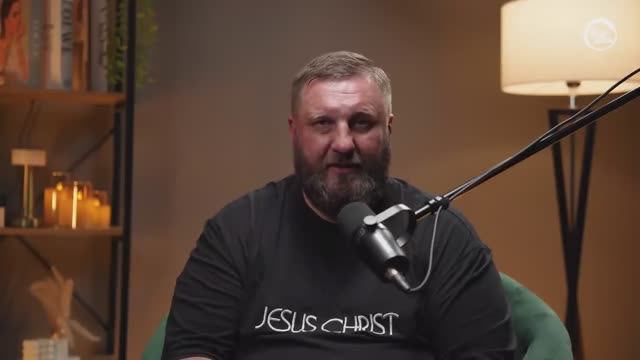 "Невидимая проблема.. От боксёра к пастору" / Андрей