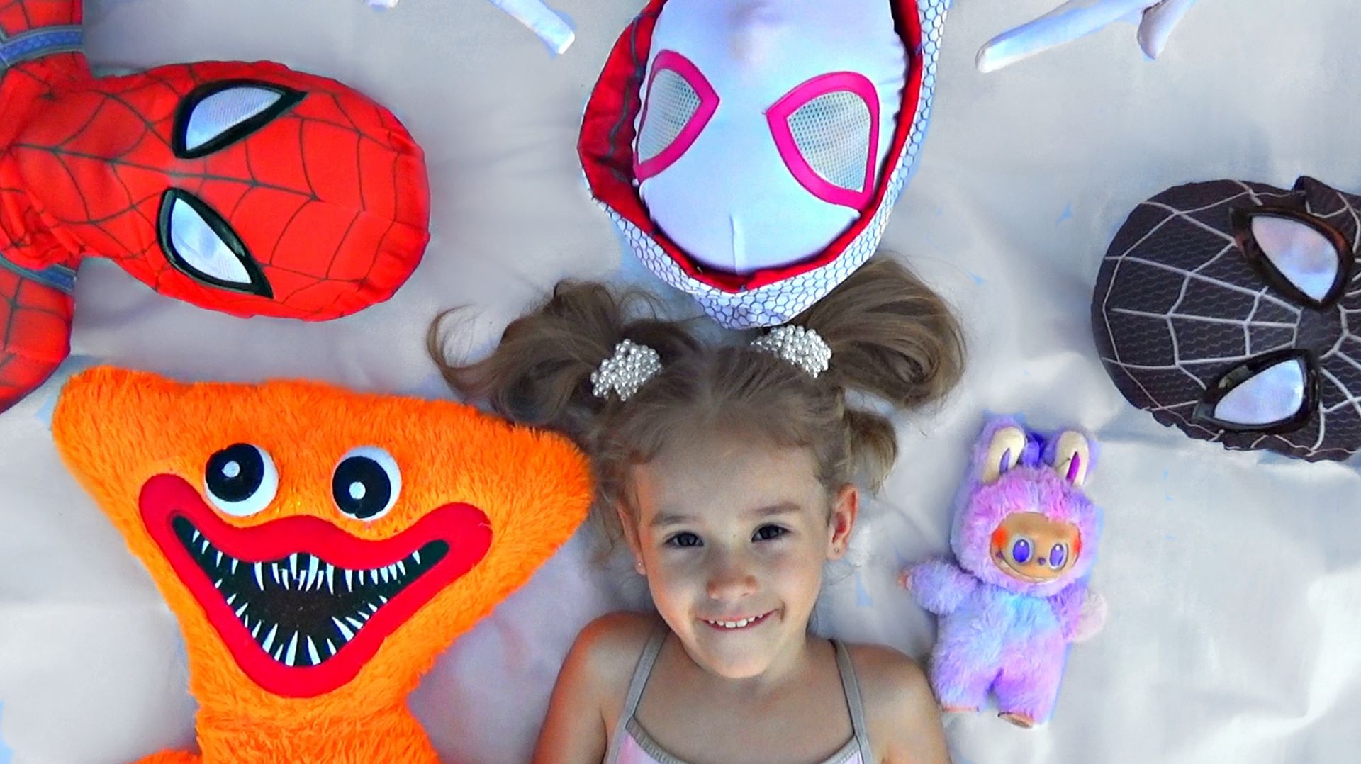 Лабубу, Хагги Вагги и Спайдермены - интересная история для детей