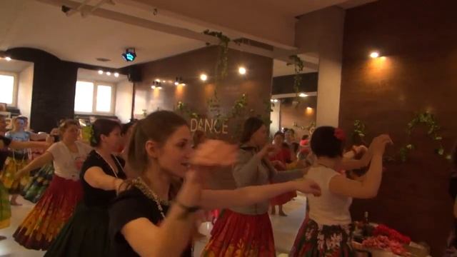 My sweet pikake душ hula - гавайский вариант девичьих гаданий на Ивана Купала))