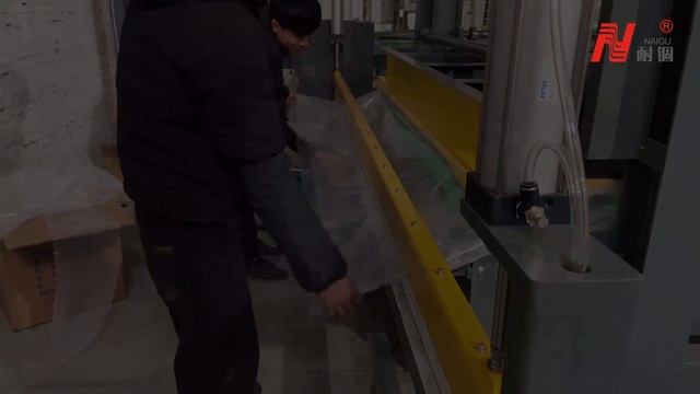 Пресс  для  упаковки поролона