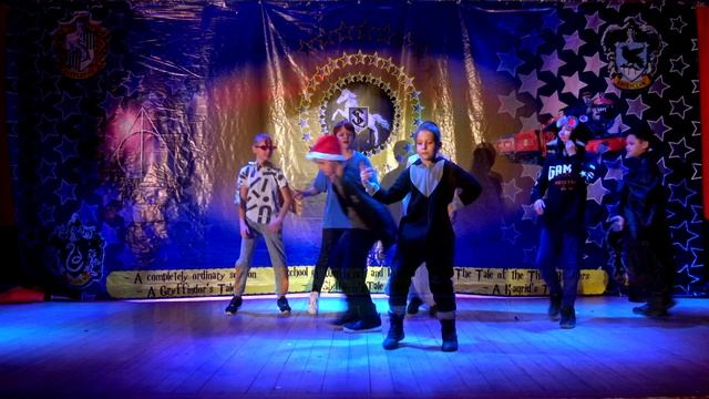 =Show - Closing Ceremony (6th Day, Spring'20)