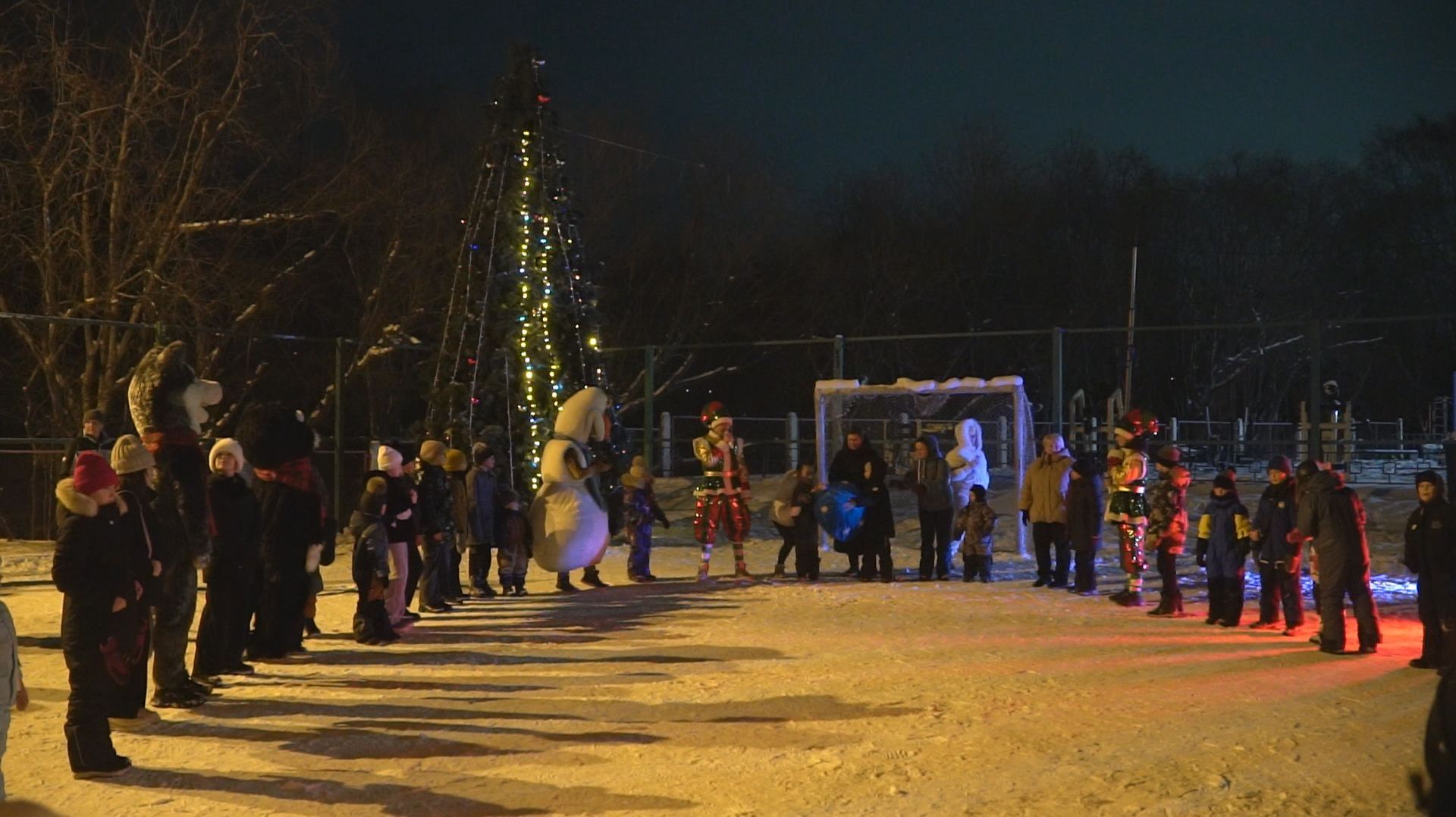 НАСТУПАЕТ ЗИМНЯЯ СКАЗКА