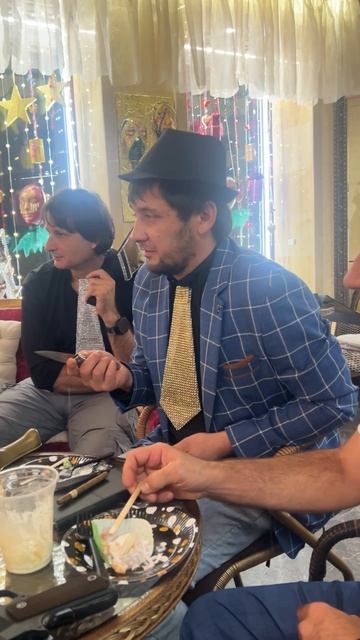 Капельница. Цыка на мафии.