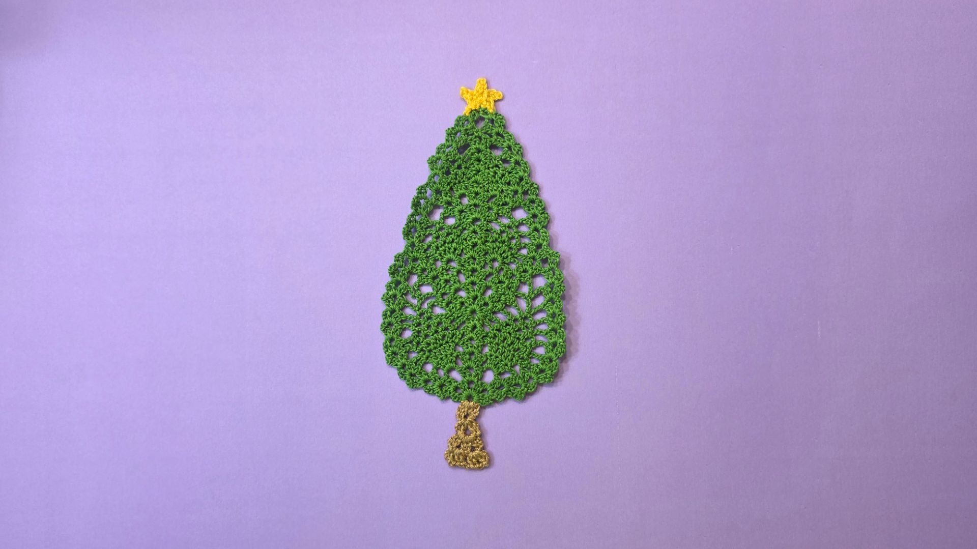 Ёлочка новогодняя крючком . Игрушка для ёлки к новому году.