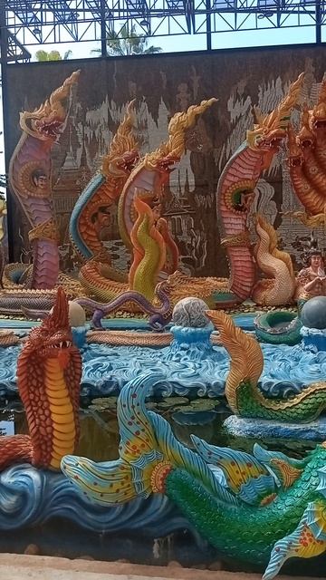 Свет здесь не режет. Он — обнимает Что скрывает Nong Nooch?