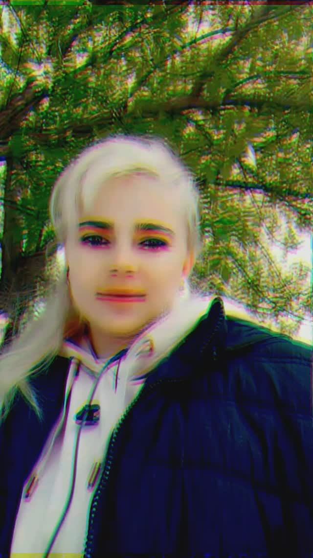 Это я и мои фоточки