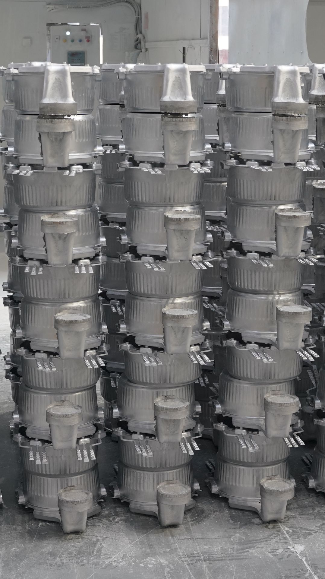 Создаем посуду премиум-класса "Stella" с вниманием к каждой детали