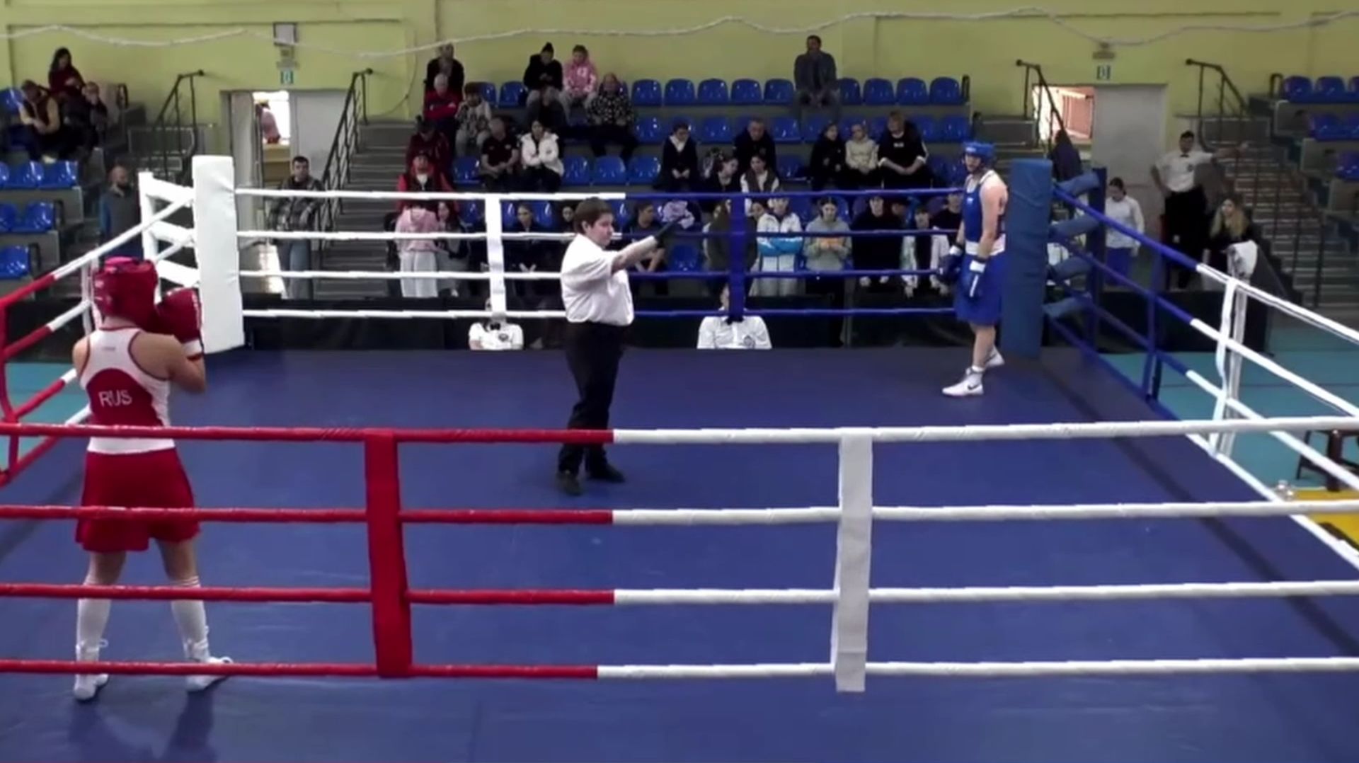 Спортсменка из Лангепаса завоевала золотую медаль на соревнованиях по боксу