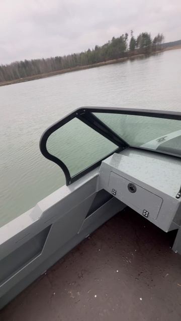 Спустили на воду лодку GOONCH 420 Fish