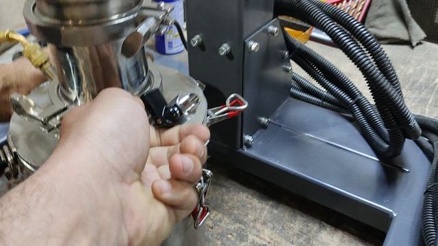 Лабораторный вакуумный диссольвер на 3 литра 0,55кВт