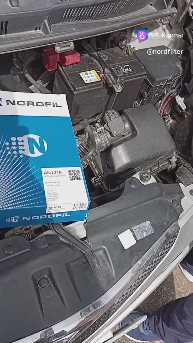 Замена воздушного фильтра AN1019 на Toyota Ractis