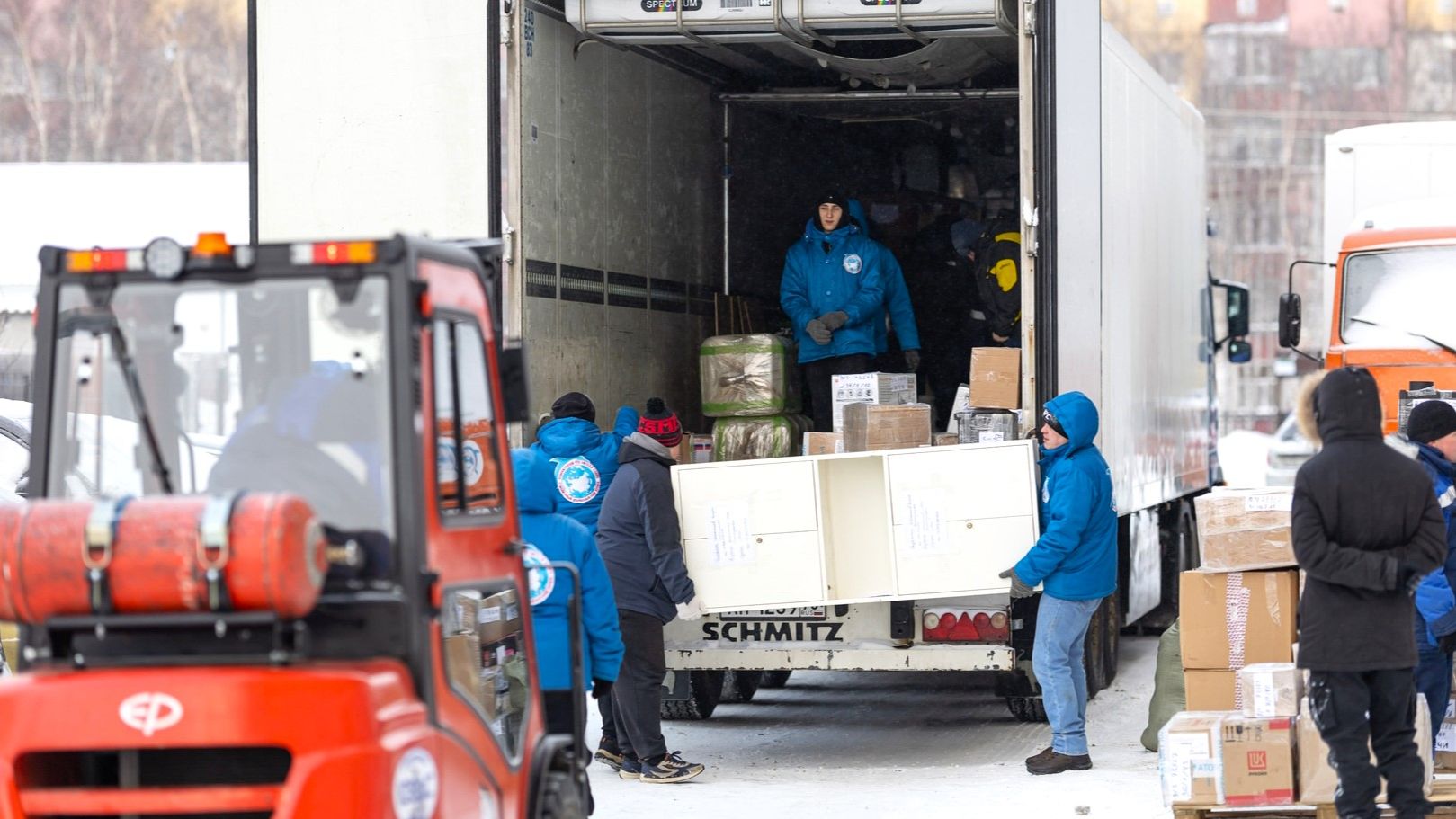 Добро по зову сердца: югорские волонтёры творят чудеса от Сургута до Донбасса