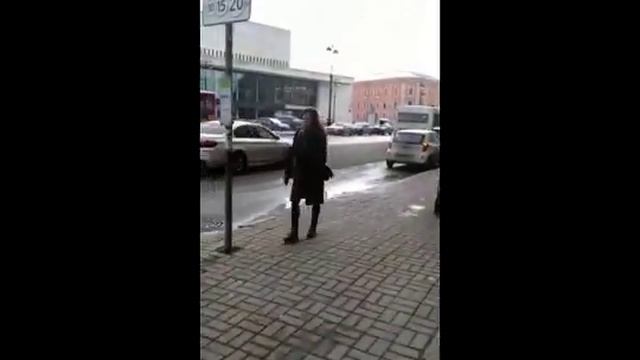 Приглашение на выборы через уличные громкоговорители в Санкт-Петербурге 18 марта 2018 г.