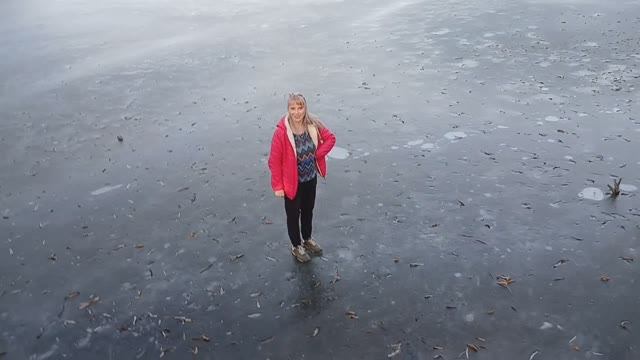 Приехала на рыбалку удочку по кидать, а тут....