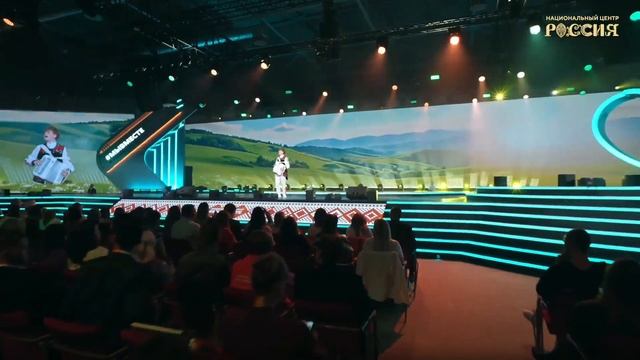 Кирилл Тепляков и его мастерство игры — песня «Я рожден с баяном»