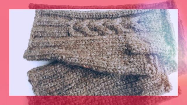 Митенки с аранами в коричневом цвете