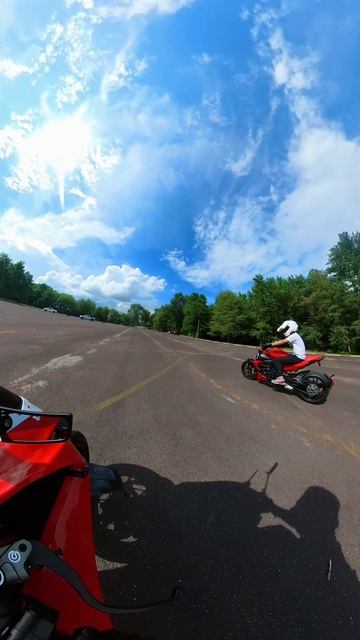 Катя Алмаз на дукати Панигале V4R С Новым Годом Рождество Санта Дед Мороз