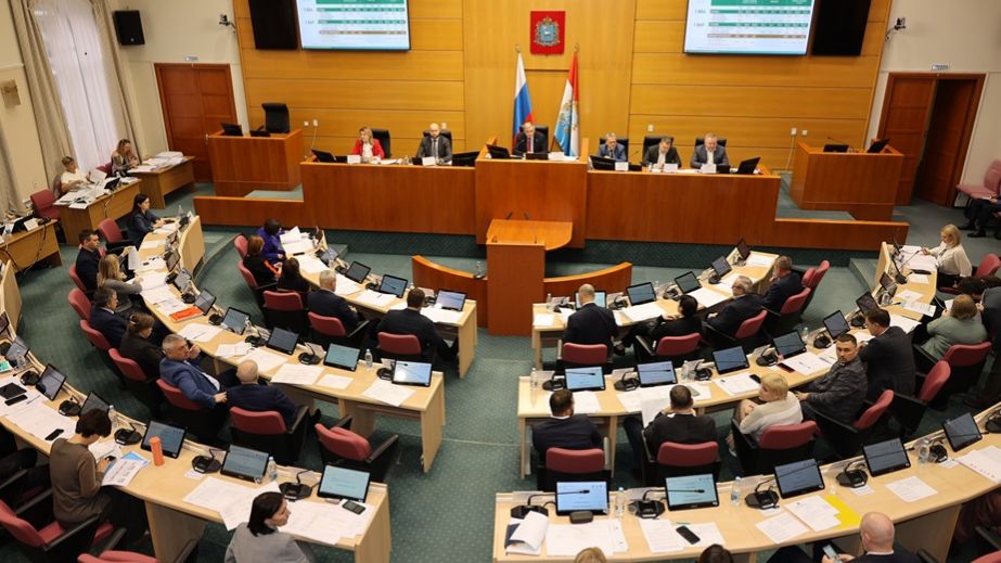 Закон об областном бюджете рекомендован к принятию