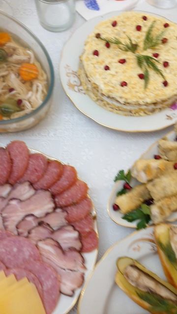 Это мог быть Новогодний стол