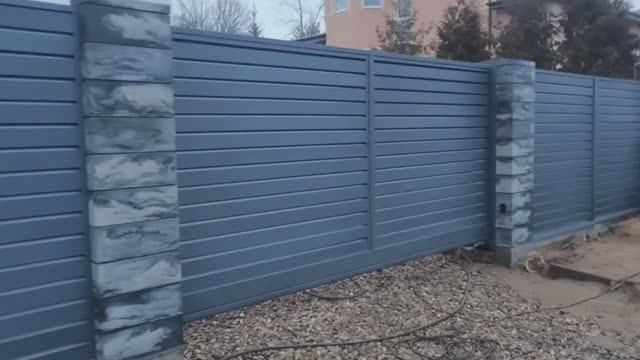 Забор-жалюзи Loko-100 c телескопическими воротами