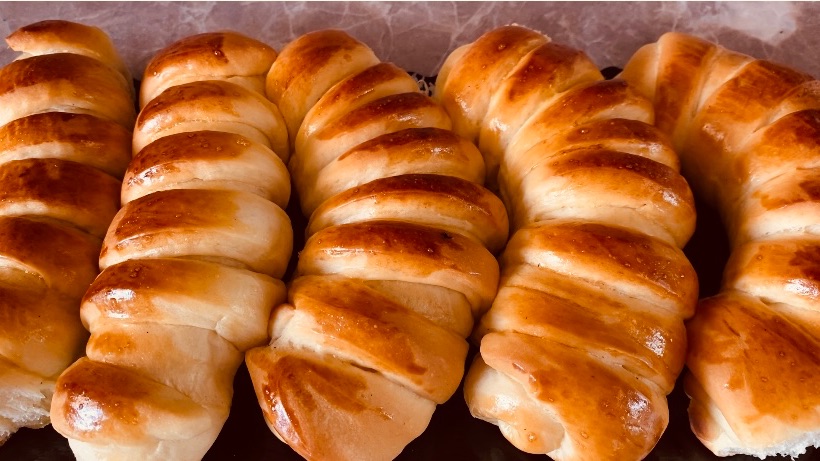 Рогалики рецепт из ночного теста.  Выпечка к чаю