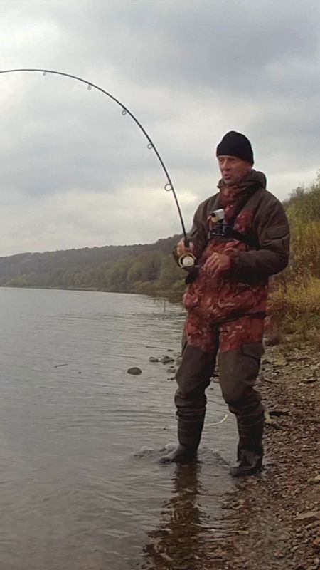 УДОЧКУ ГНЁТ ЗАЧЕТНО.