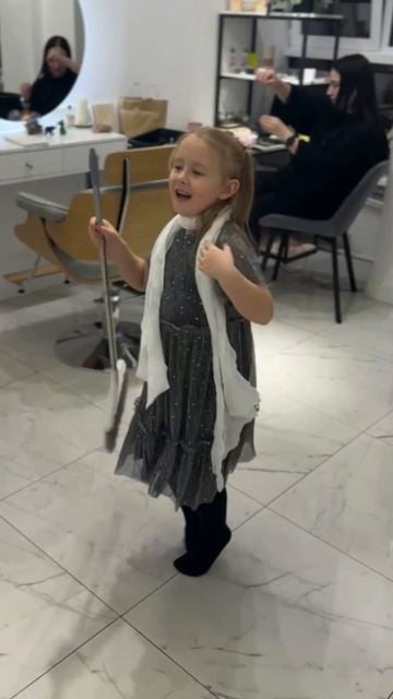 Ну почему мир так жесток!