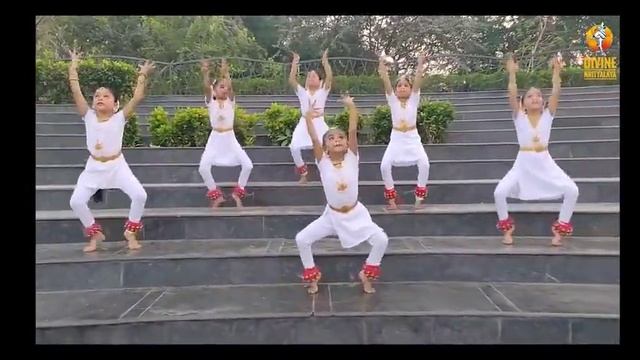 Самая популярная в мире новогодняя песня Jingle-Bells на разные международные лады