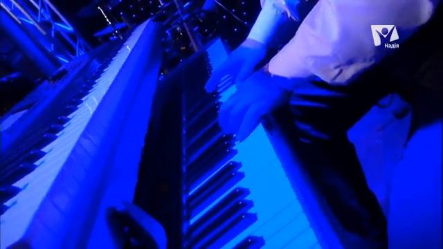 "Излей любви огонь." -Антон Копытин  .