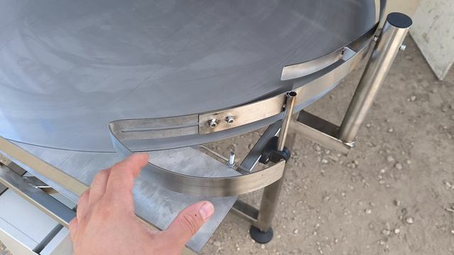 Стол накопительный вращающийся нержавеющий 1 метр ( 980 мм )