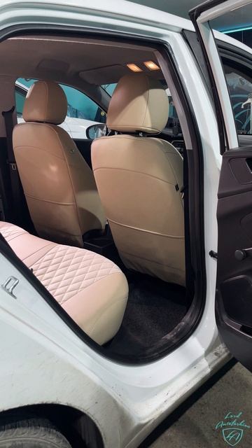 Установка модельных авточехлов в Hyundai i20 -2(EU)2018-2020,GB