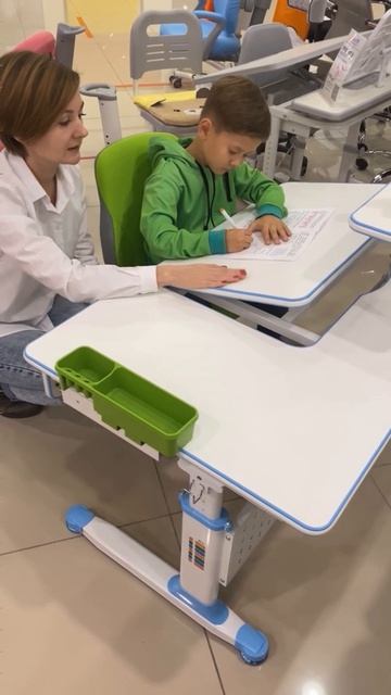 Как сидеть за партой