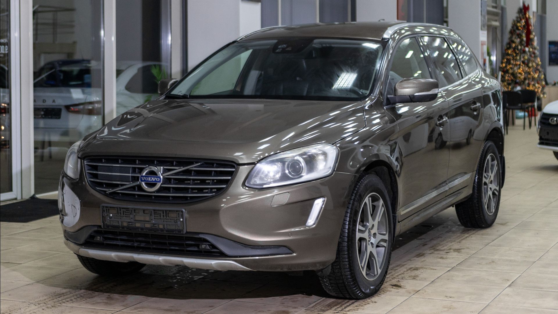 Volvo XC60 8478 - Вы можете купить в автосалоне АВРОРА Симферополь Генерала Васильева 27А