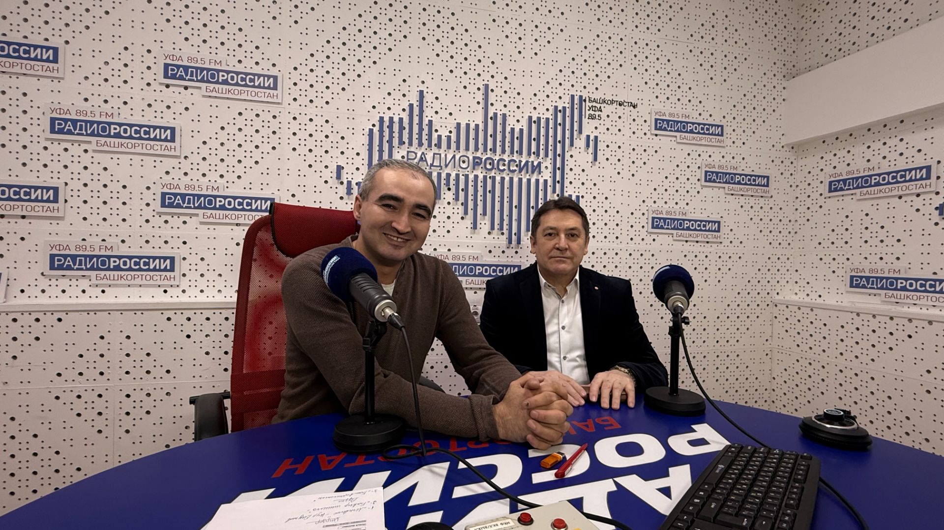 Өфө уттары - 05.12.2025  Рәсәйҙең атҡаҙанған артисы Йәмил Әбделмәнов менән әңгәмә