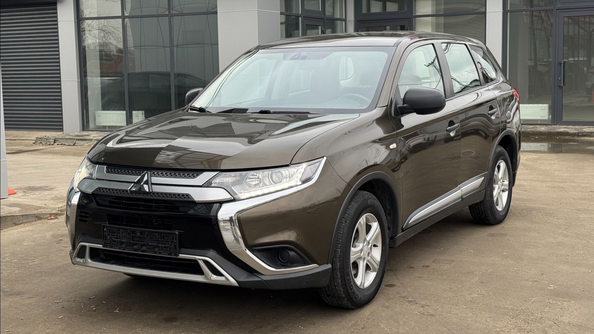 Mitsubishi Outlander 2942 - Вы можете купить в автосалоне АВРОРА Краснодар Ростовское шоссе 23/1