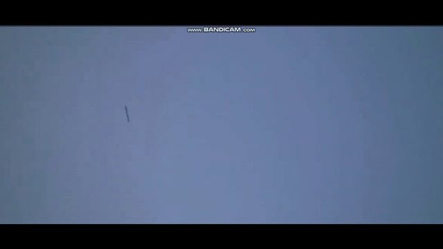 Целиндрический объект НЛО говорят висел более 3 часов над Мексикой